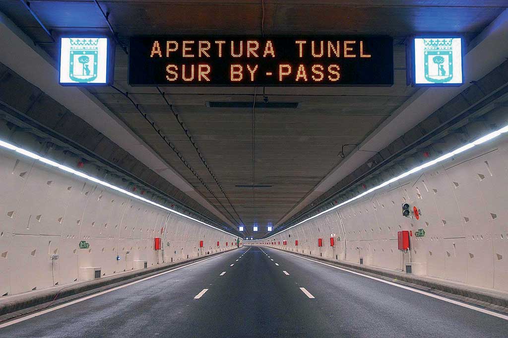 Fire protection in tunnels with fireproof boards Tecbor®